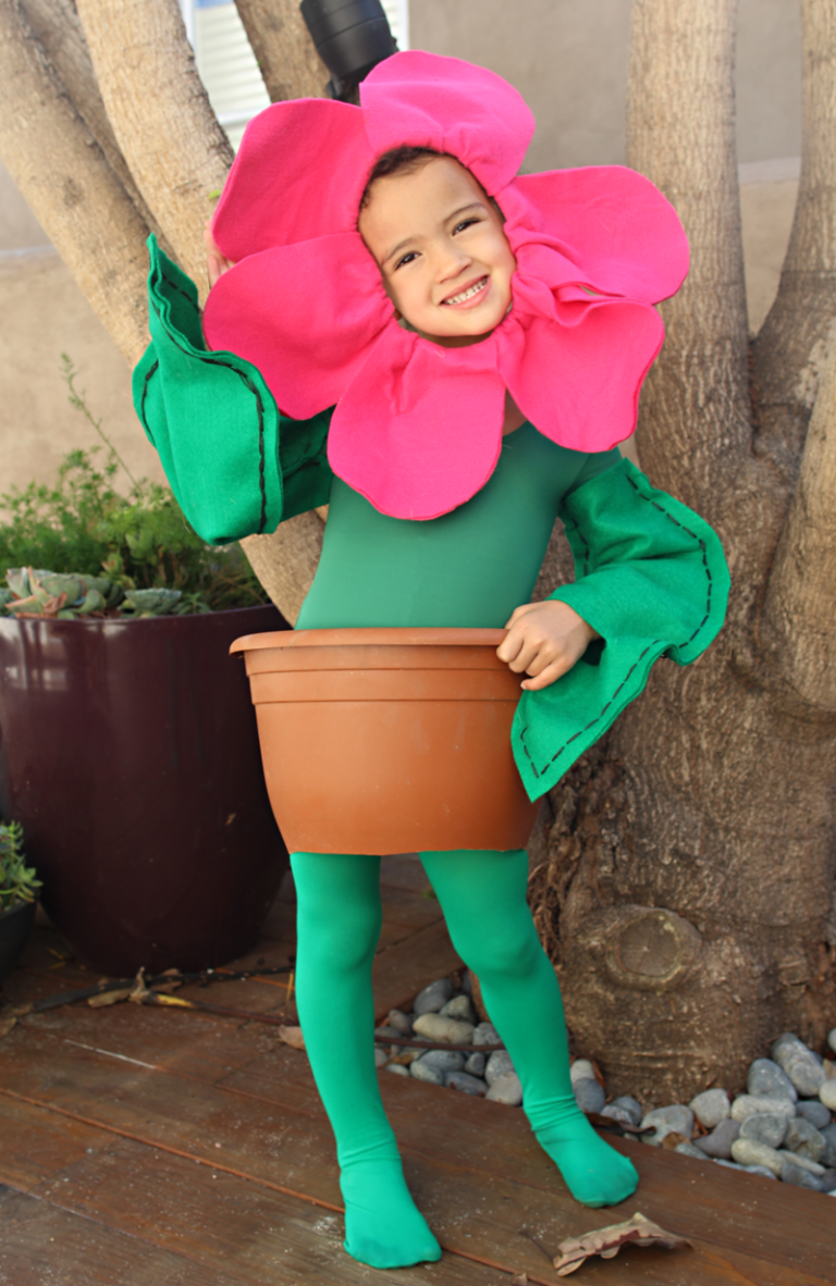 31 Insanely Creative DIY Halloween Costumes - The Unlikely Hostess