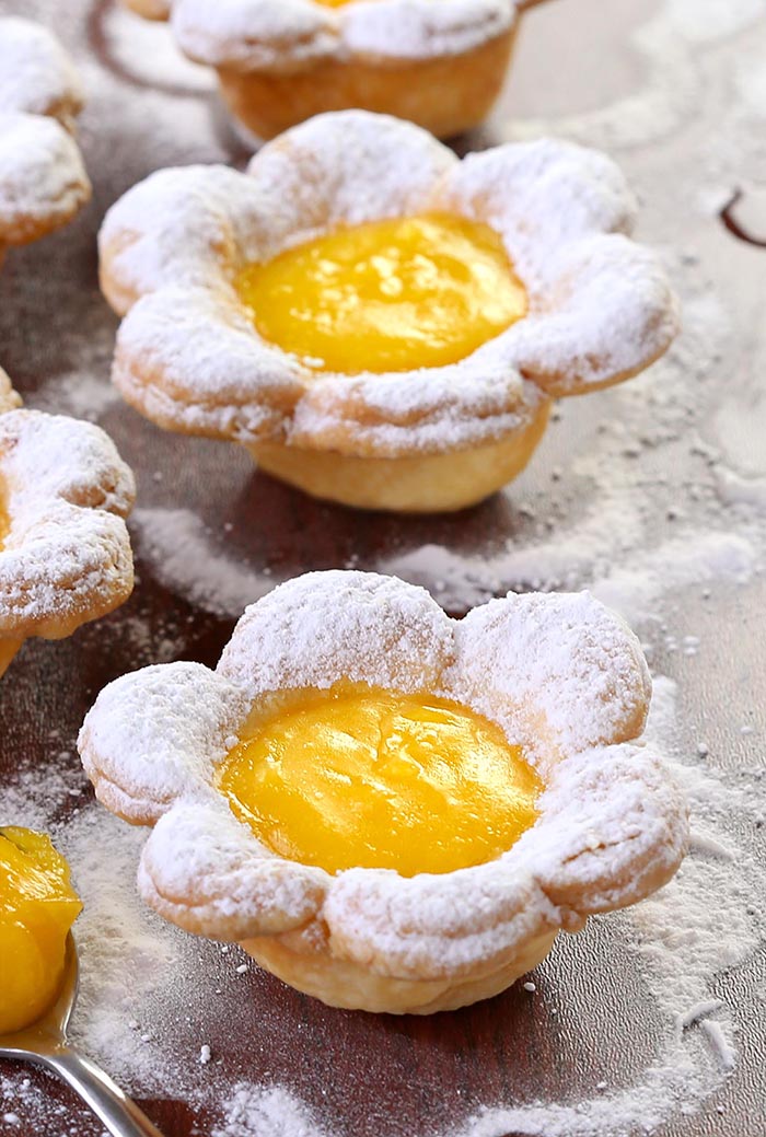 15 Mouth Watering Easter Desserts - The Unlikely Hostess