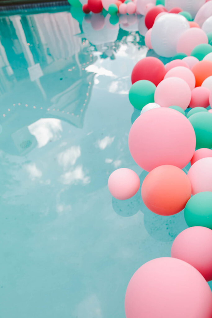 30 Impressive Pool Party Ideas Will That Make A Splash - The Unlikely ...