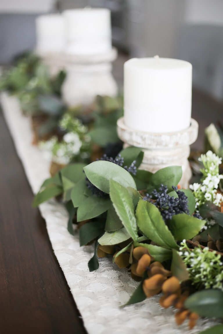 Frosty & Fresh Winter Centerpiece & Table Decor Ideas - The Unlikely ...