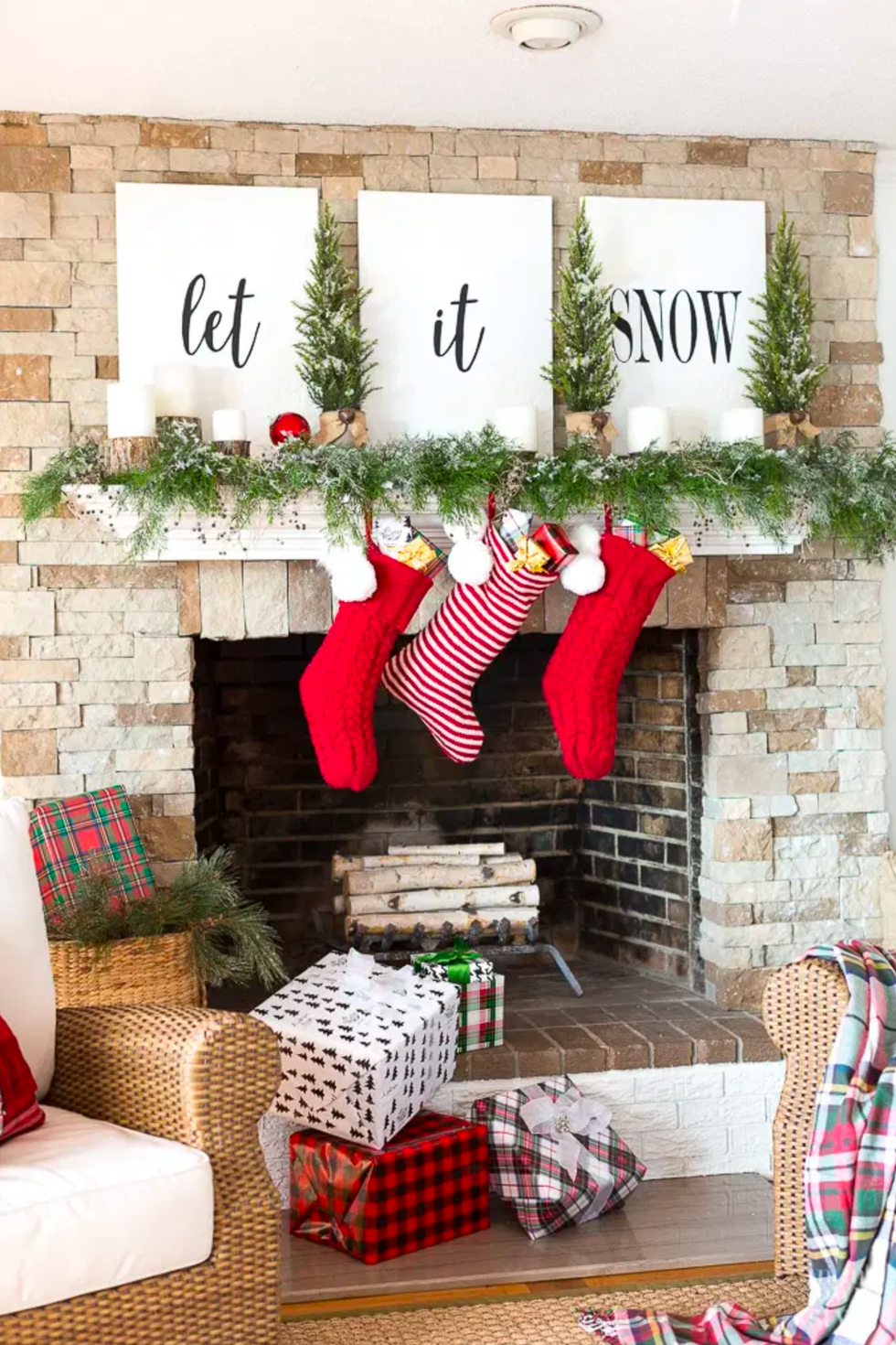40 Stunning Christmas Mantel Decor Ideas For Your Living Room - The ...