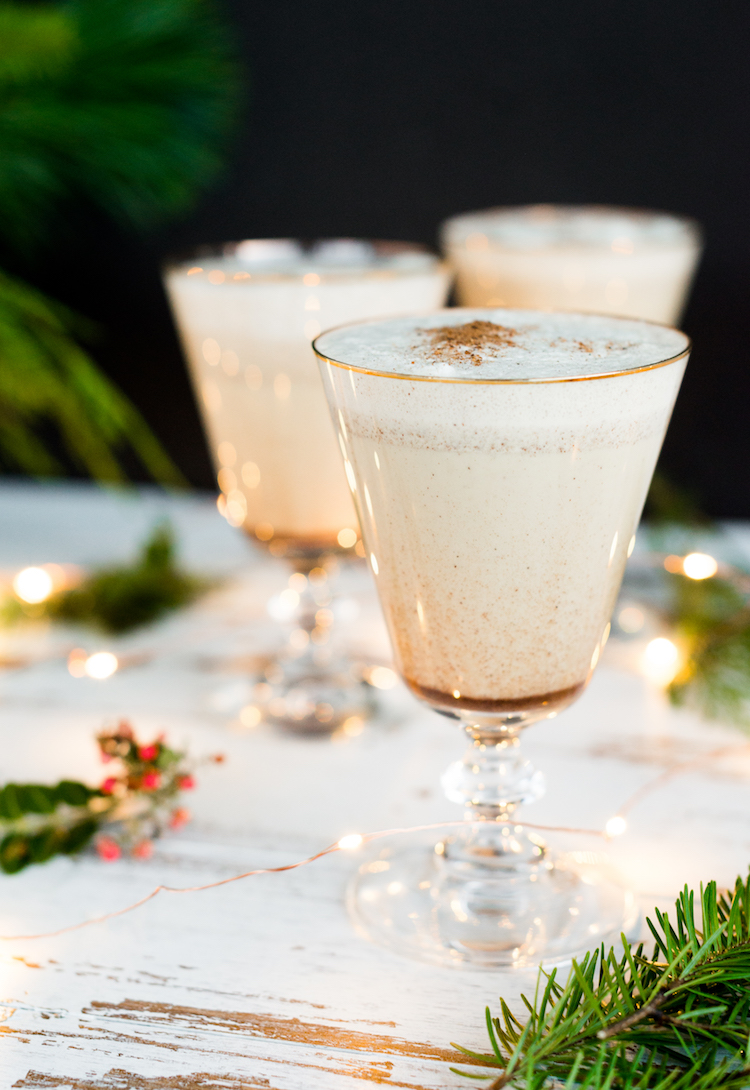 25 Best Boozy Christmas Drinks & Cocktails - The Unlikely Hostess