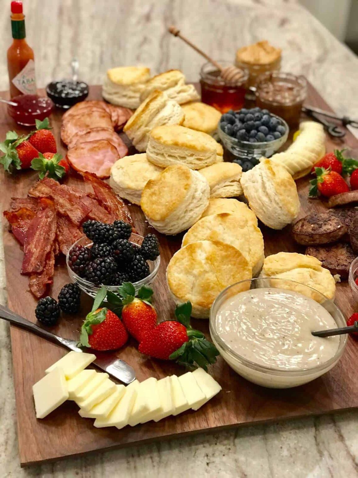 25 Crowd Pleasing Food Bar Ideas For A Party - The Unlikely Hostess